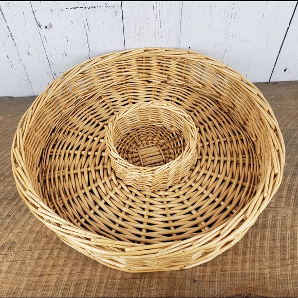 Vintage | Dining | Vintage Large Round Wicker Chips And Dip Basket ...